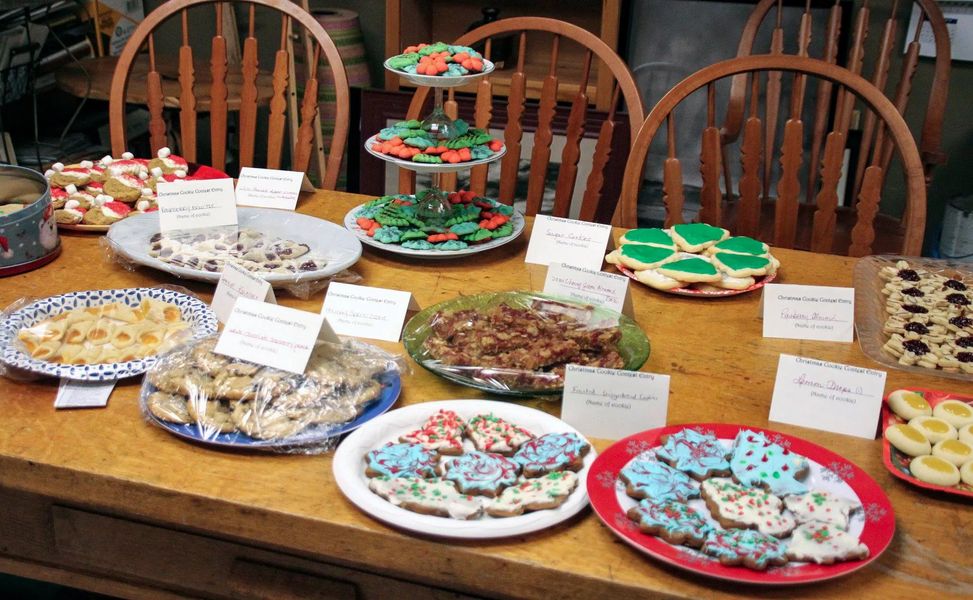 Christmas Stroll Cookie Contest